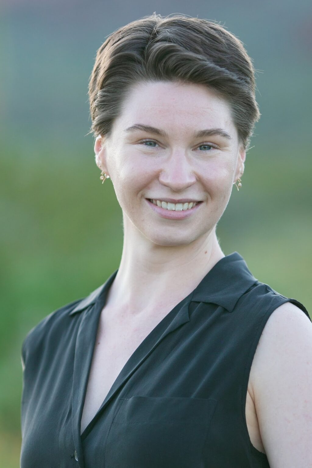 Lauren Geertsen: Cutting the Strings of the Invisible Corset - Sounds True